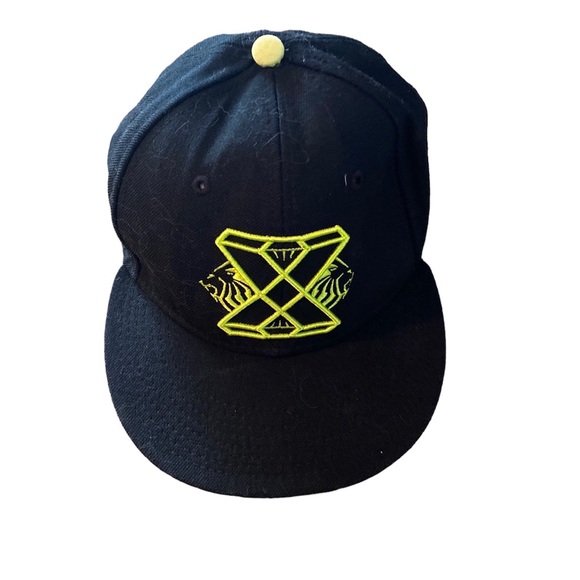 Accessories | Nike Lebron James Neon Green And Black Basketball ...